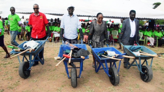 Musila, Nyenze praise Jubilee, asks voters to elect worthy leaders ...