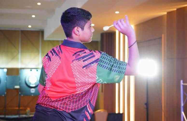 Teenage sensation Aryan Khalsa takes Kenyan darts by storm - TNX Africa